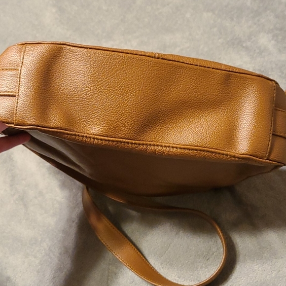 Toni | Bags | Toni Leather Crossbody Purse | Poshmark